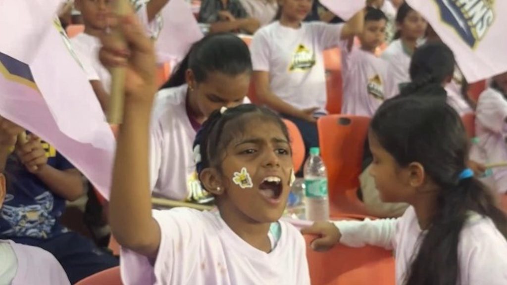 In big numbers. For the cause. With the Titans. 🫶💜